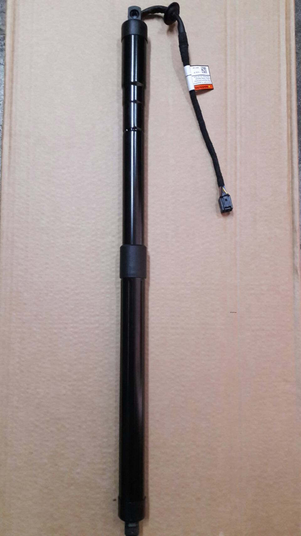 Range Rover Evoque bagklap gascylinder - Varenummer LR061667 fra Land ...