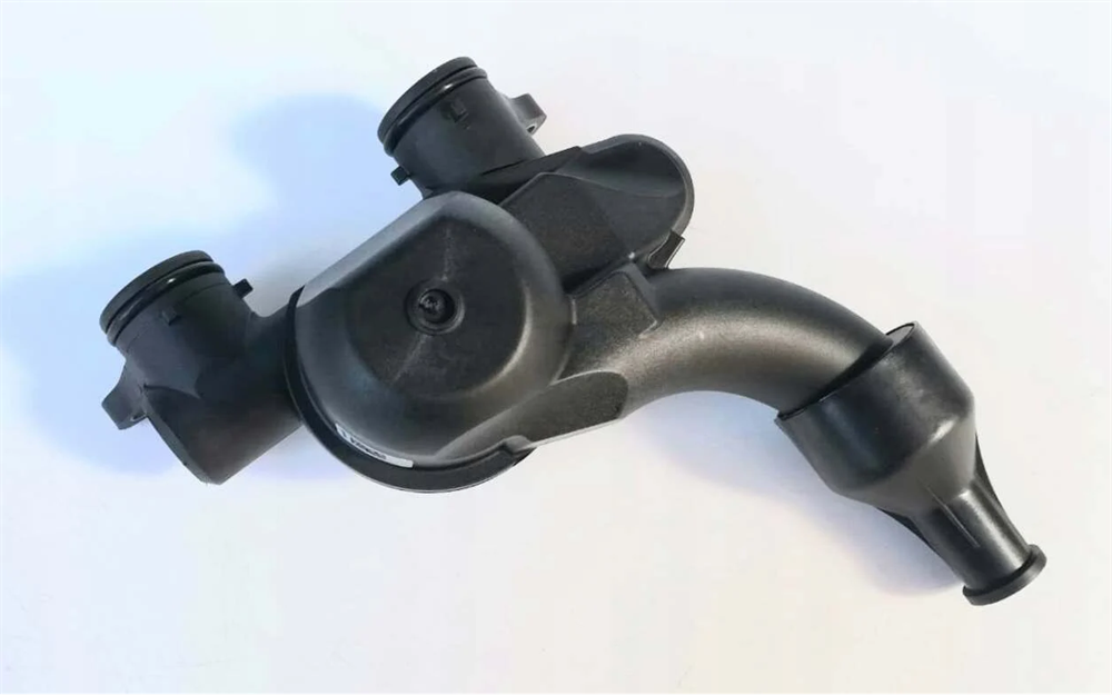 Land Rover 5,0 V8 kølevands manifold - Land Rover LR100352